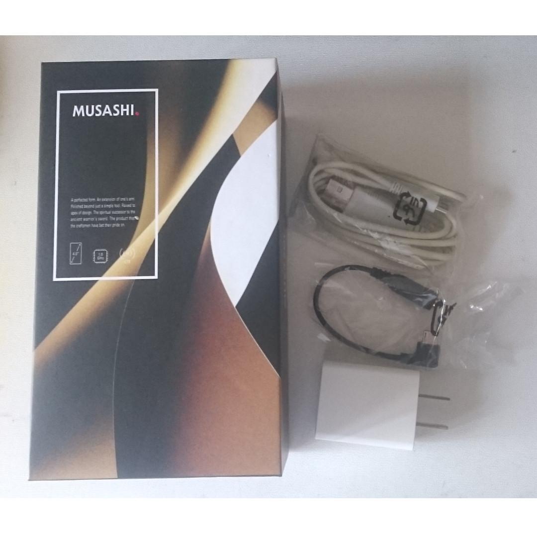 Freetel Musashi Flip Phone (Dual Screen), Mobile Phones & Gadgets ...