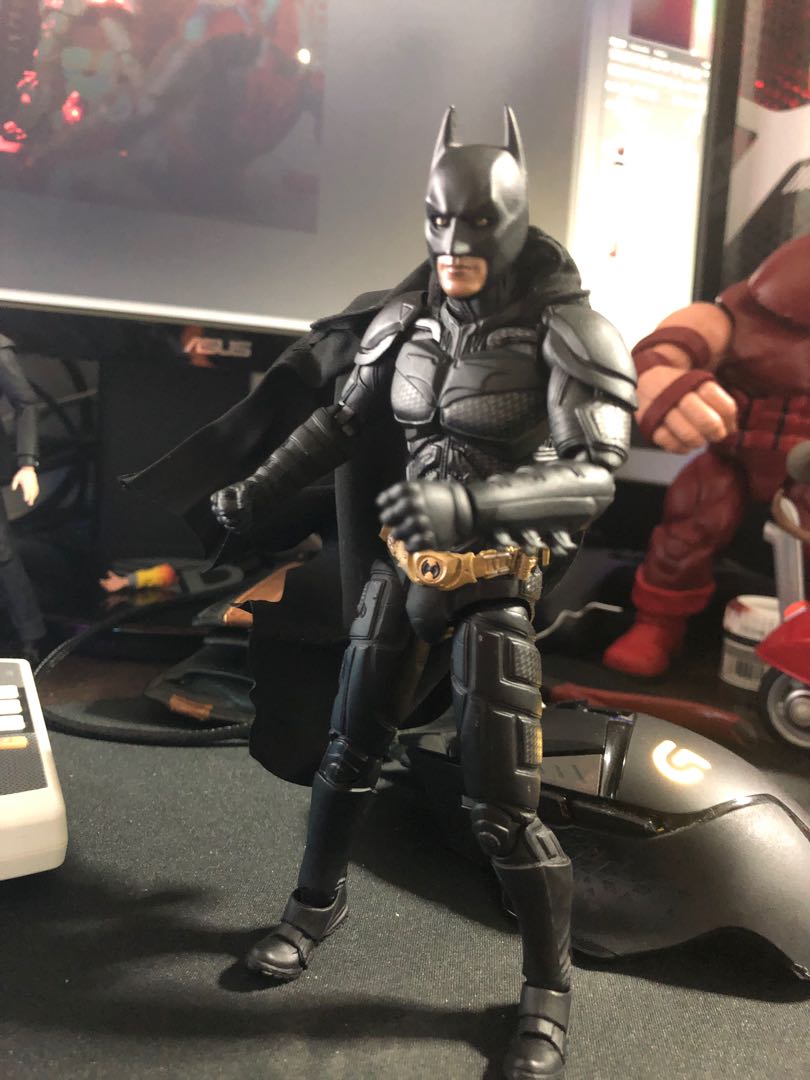 Mafex Batman The Dark Knight 2.0 (broken peg), Hobbies & Toys, Toys ...