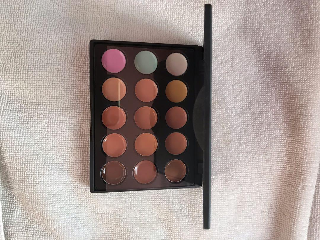 Mini Contour Palette, Beauty & Personal Care, Face, Makeup on Carousell