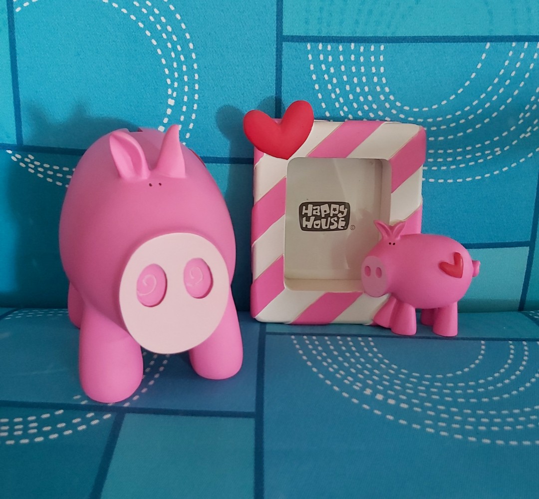 Vintage Piggy Bank/Photo Frame, Hobbies & Toys, Toys & Games on Carousell