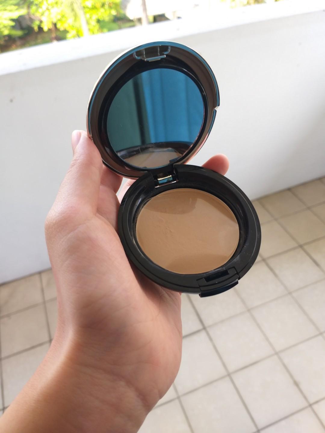 The Body Shop All-in-One Face Base (Shade: 04), Kesehatan & Kecantikan ...