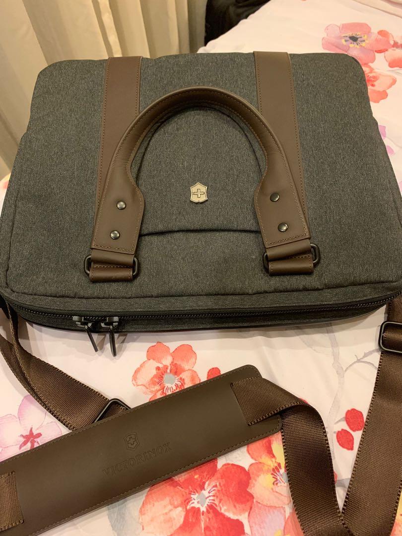 Victorinox laptop bag, Men's Fashion, Bags, Briefcases on Carousell