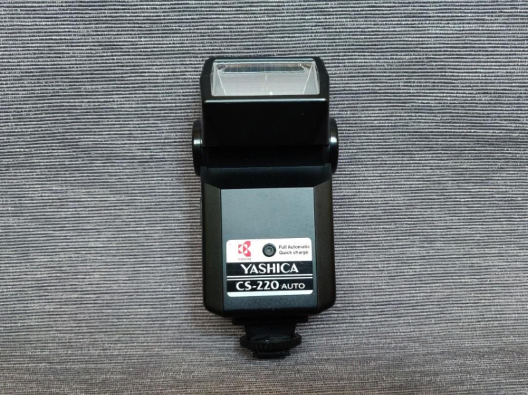 Yashica CS-220 Automatic Flash, Photography, Cameras on Carousell