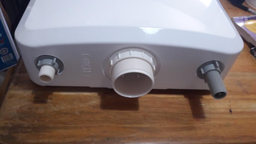 Estilo White Cistern replacement with seat and cover, Furniture & Home ...