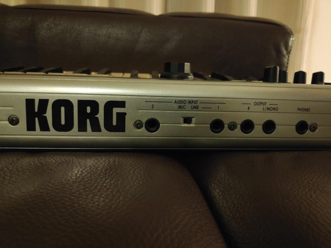 Korg R3 Synthesizer Vocoder, Music & Media, Music Instruments on Carousell