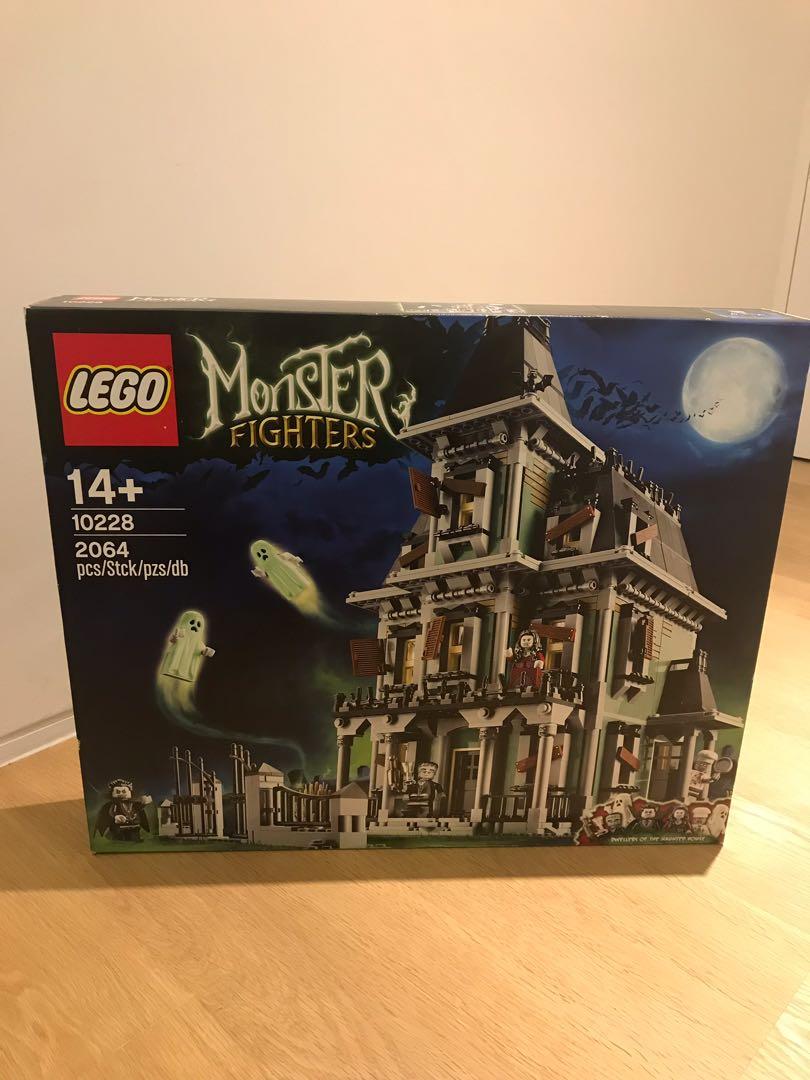 LEGO Monster Fighters Haunted House, Hobbies & Toys, Toys & Games on ...