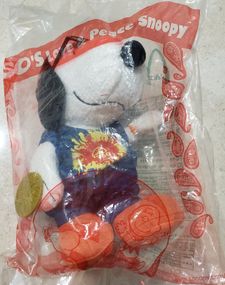 MacDonald 60's Love & Peace Snoopy plush toy, Hobbies & Toys, Toys ...