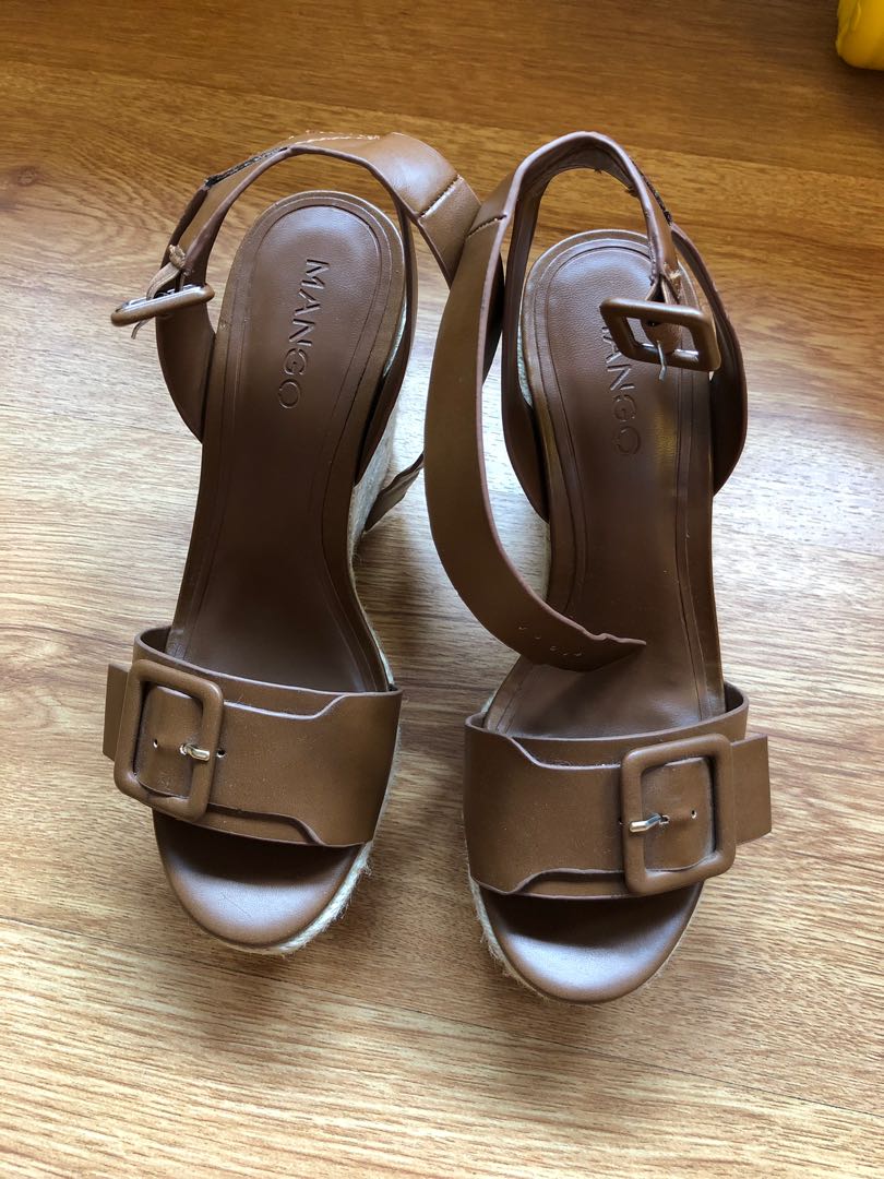 Mango Wedge Tan, Women's Fashion, Footwear, Heels on Carousell
