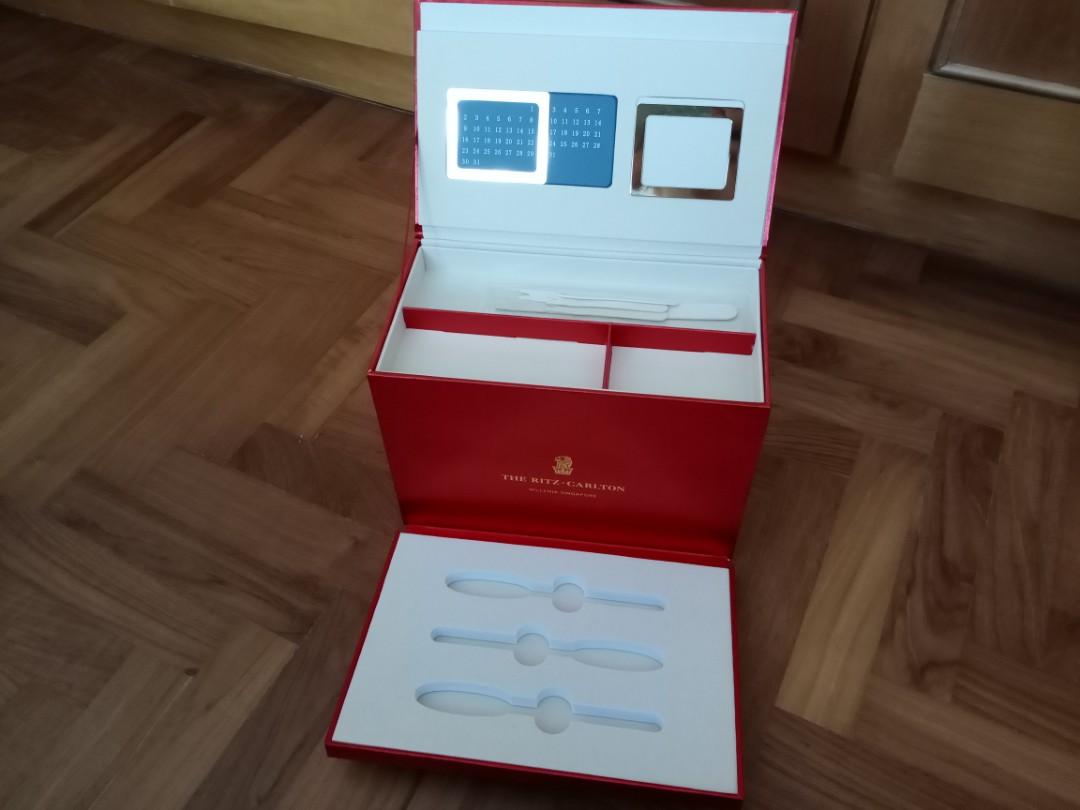 Ritz-Carlton Mooncake Box, Food & Drinks, Local Eats on Carousell