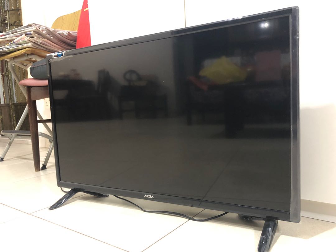 (Almost NEW) Akira 32” LED TV, TV & Home Appliances, TV & Entertainment ...