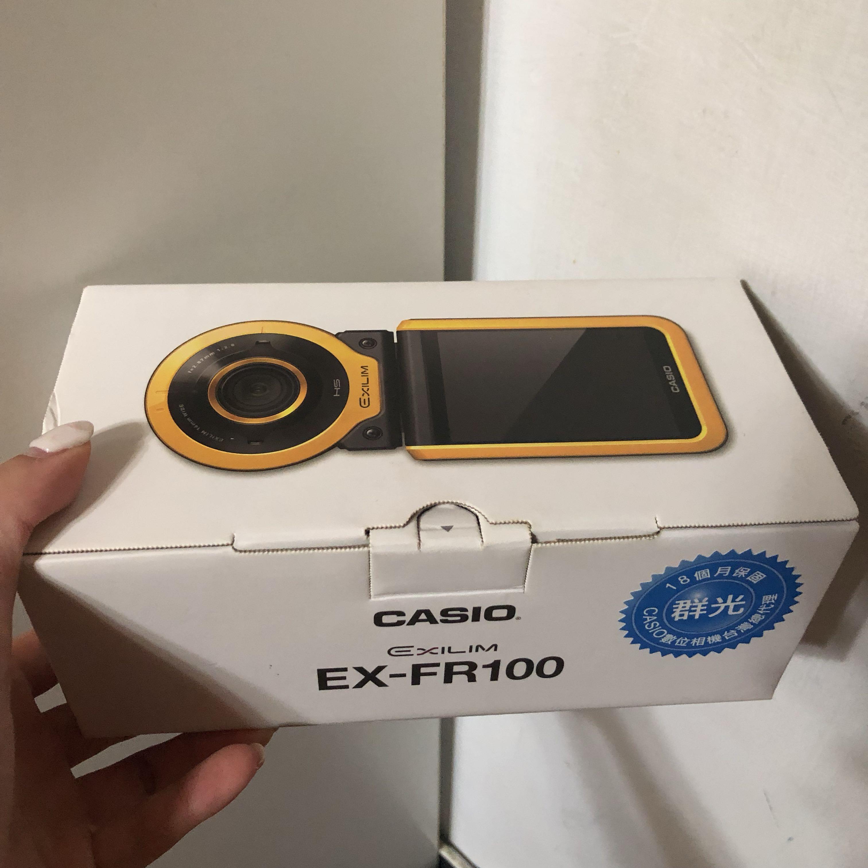 Casio FR100 白色廣角美顏相機 防水運動相機 九成新 已過保 台灣公司貨 配件齊全, 相機攝影, 相機在旋轉拍賣