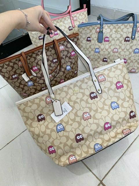 Coach Pac-Man Premium, Olshop Fashion, Olshop Wanita di Carousell