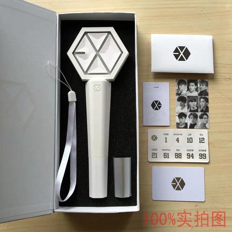 EXO LIGHTSTICK/FANLIGHT VER 2!, Hobbies & Toys, Memorabilia ...