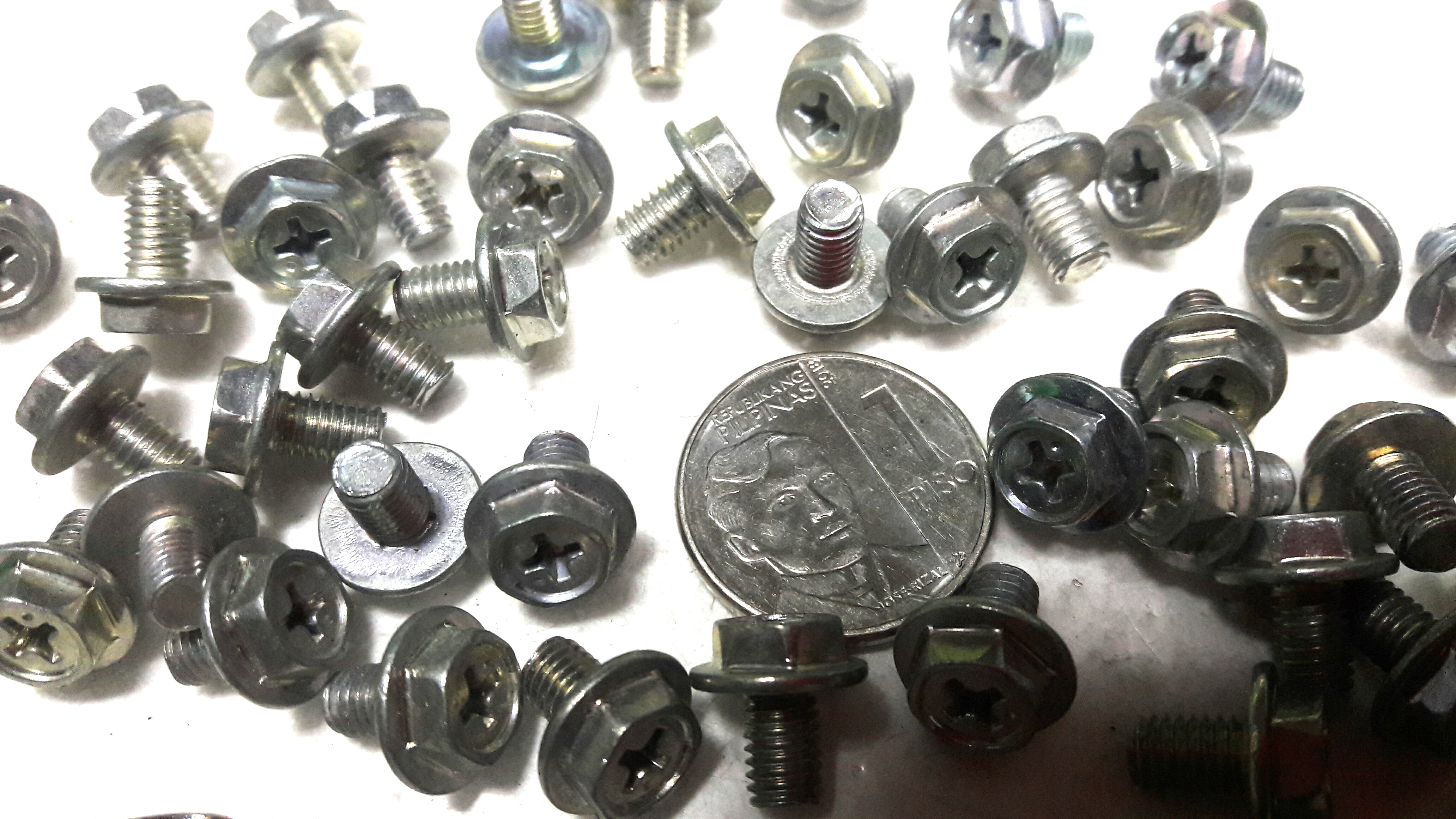 M5 x 6 hex bolt, Commercial & Industrial, Construction & Building ...