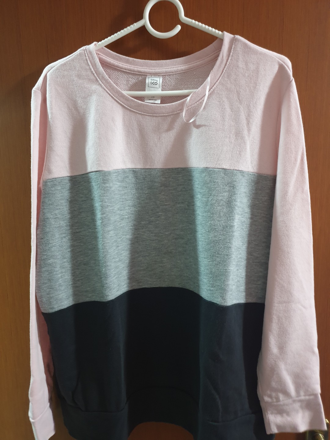 Mixed top, Men's Fashion, Tops & Sets, Formal Shirts on Carousell