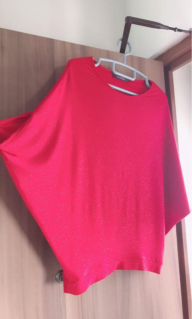 Red glitter top, Women's Fashion, Tops, Sleeveless on Carousell