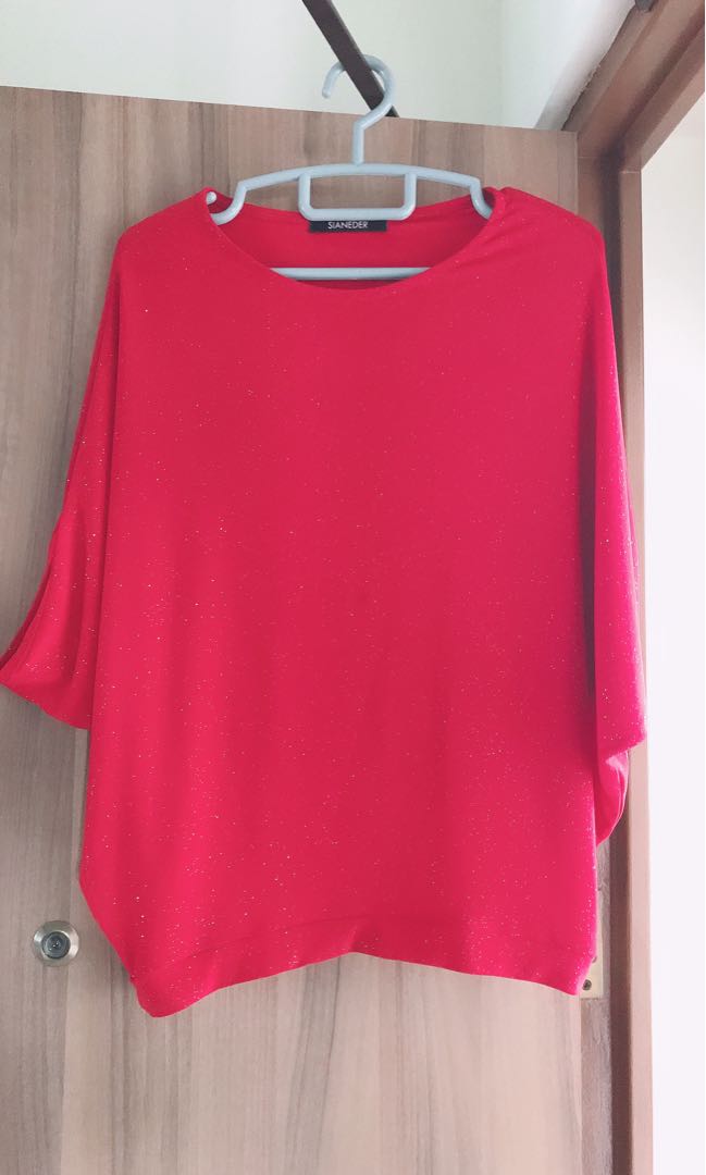 Red glitter top, Women's Fashion, Tops, Sleeveless on Carousell