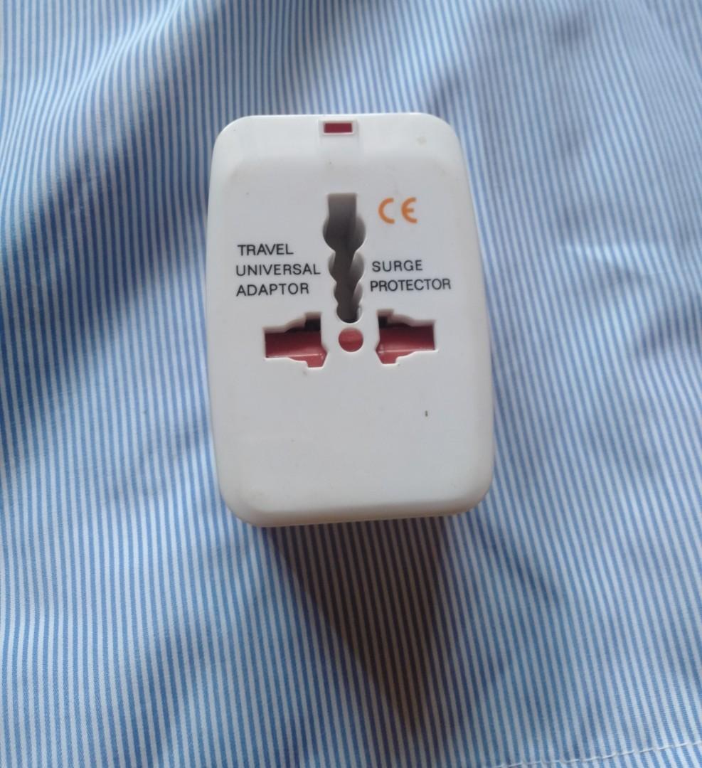 Universal Travel Adaptor - Colokan Steker Listrik Multi International ...