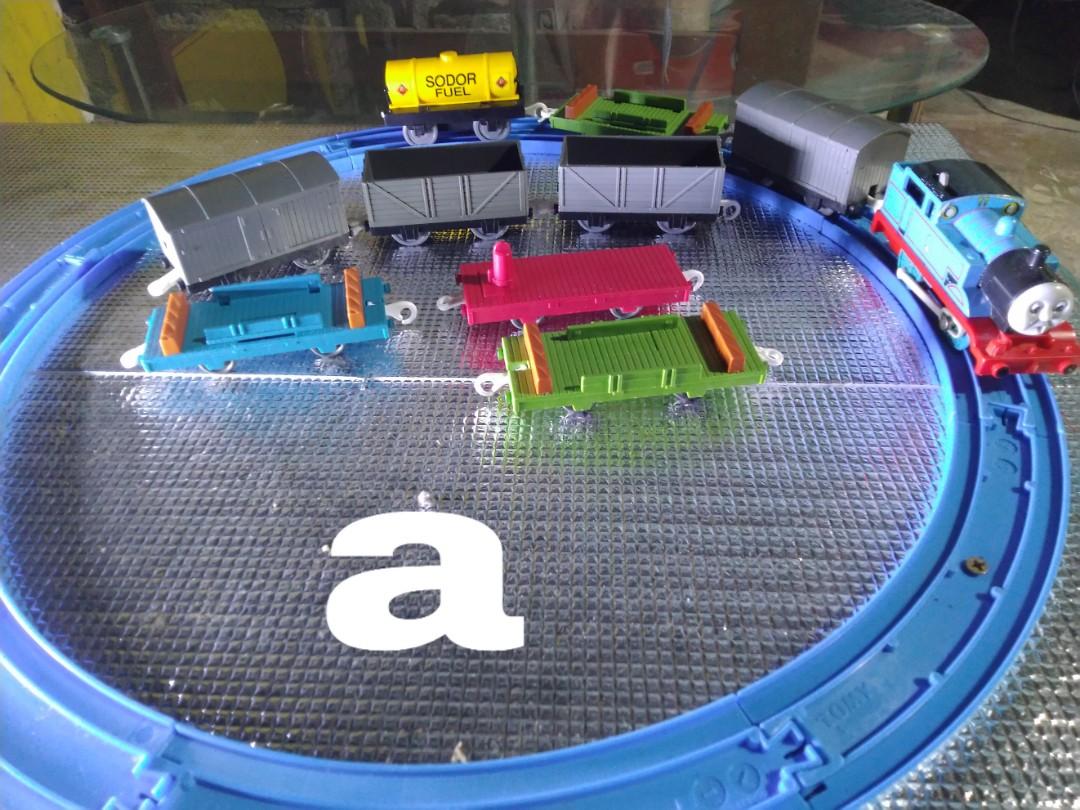 Gerabak keretapi Thomas and friends, Hobbies & Toys, Toys & Games on ...