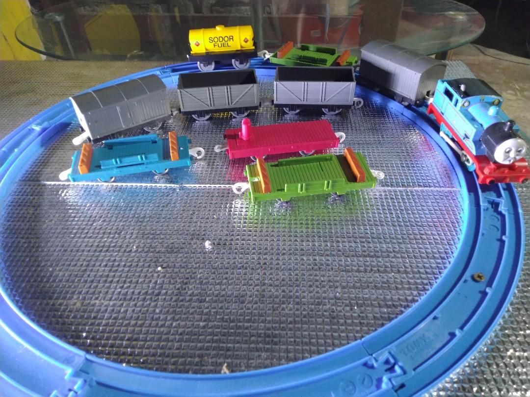 Gerabak keretapi Thomas and friends, Hobbies & Toys, Toys & Games on ...