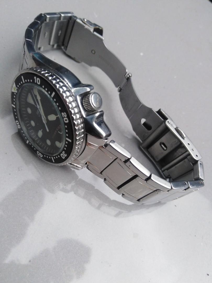 Seiko divers watch medium size, Men's Fashion, Watches & Accessories ...