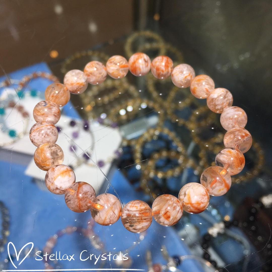 Stellax Crystals 絲雲母 雪花幽靈, 女裝, 飾物及配件, 寶石、鑽石、水晶 - Carousell