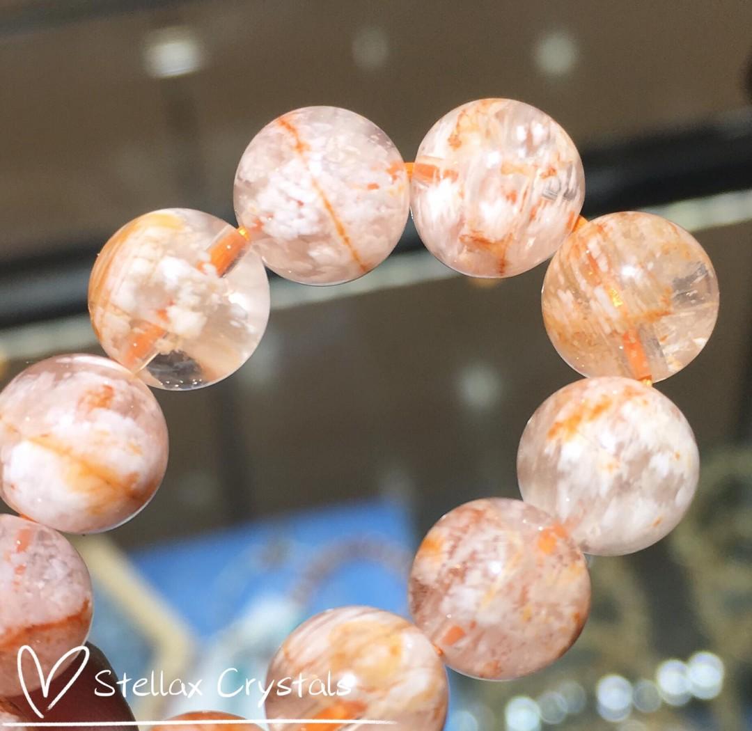 Stellax Crystals 絲雲母 雪花幽靈, 女裝, 飾物及配件, 寶石、鑽石、水晶 - Carousell