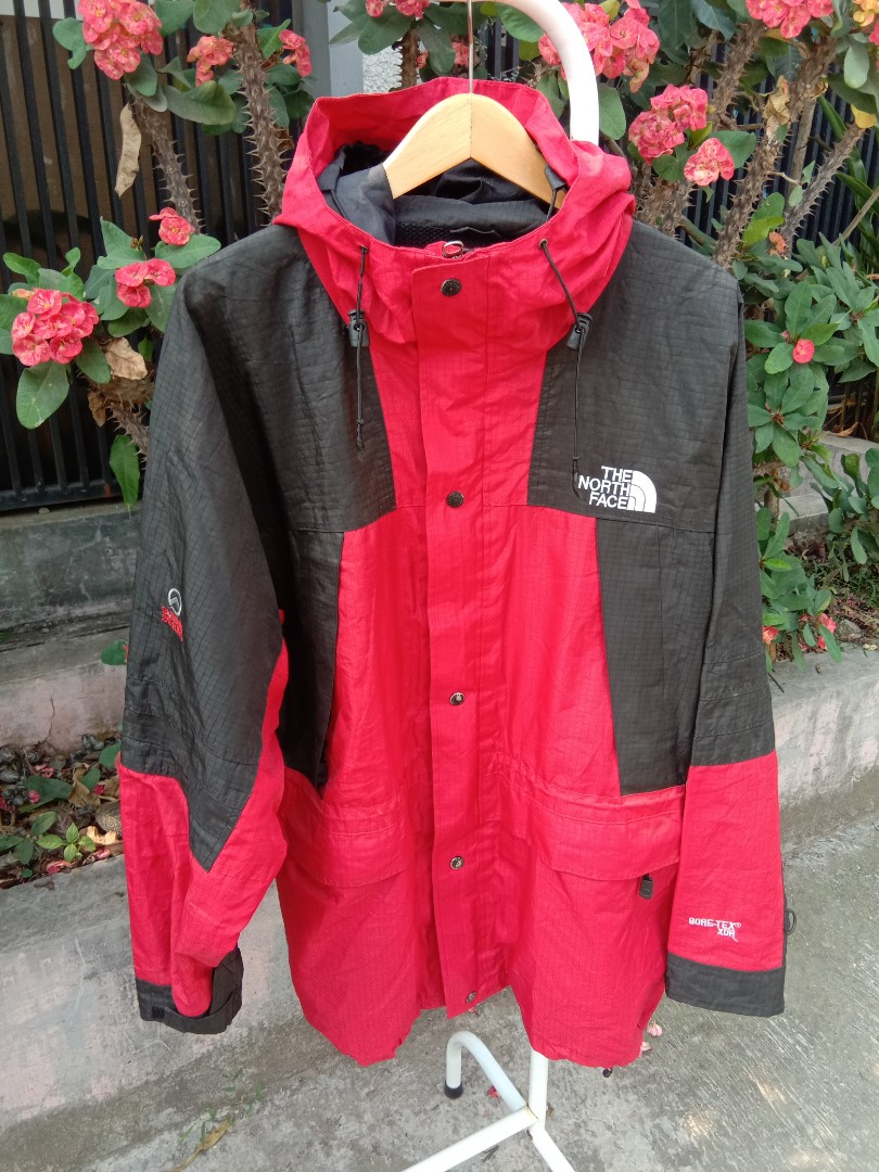 Jaket Outdoor the north face gore tex, Fesyen Pria, Pakaian , Baju Luaran di Carousell