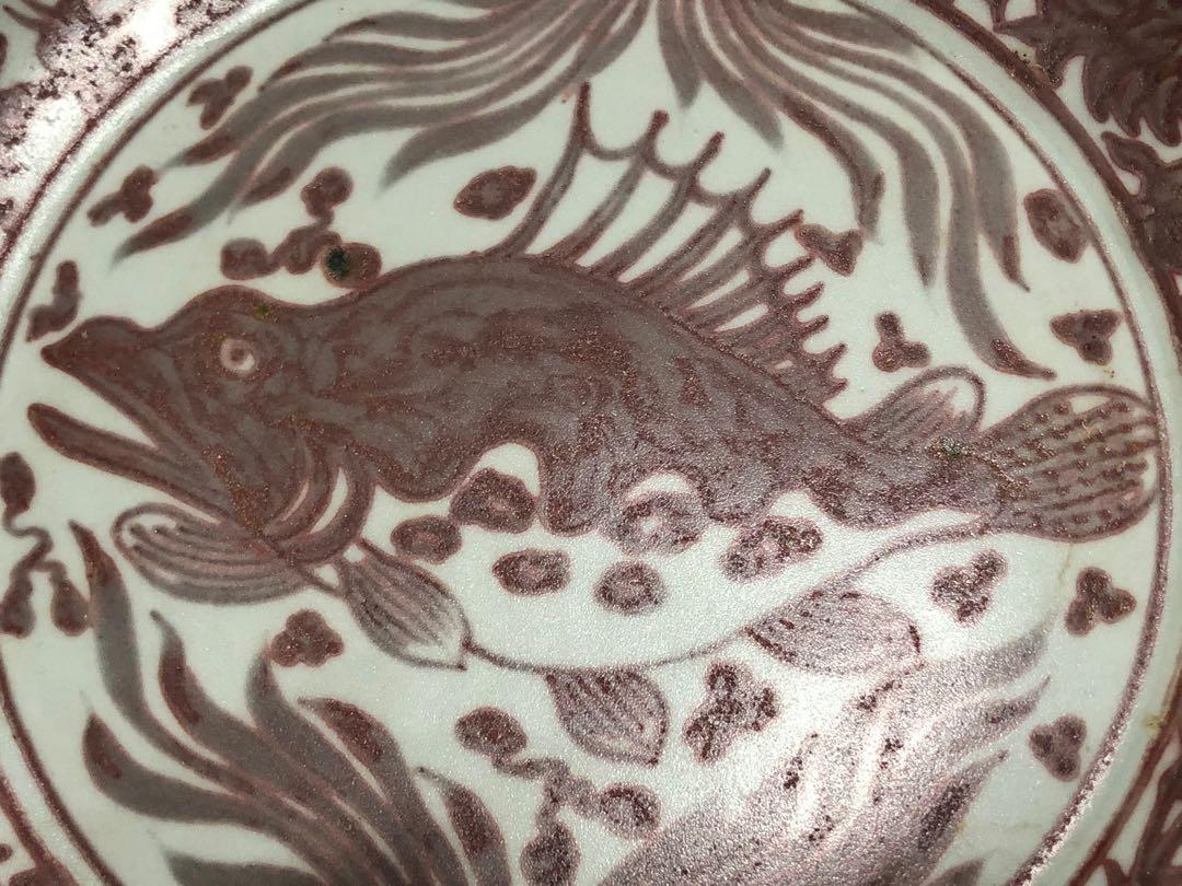Piring merah antik motif ikan, Antik, Lainnya di Carousell