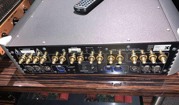 Simaudio Moon P-7 preamp, Audio, Other Audio Equipment on Carousell
