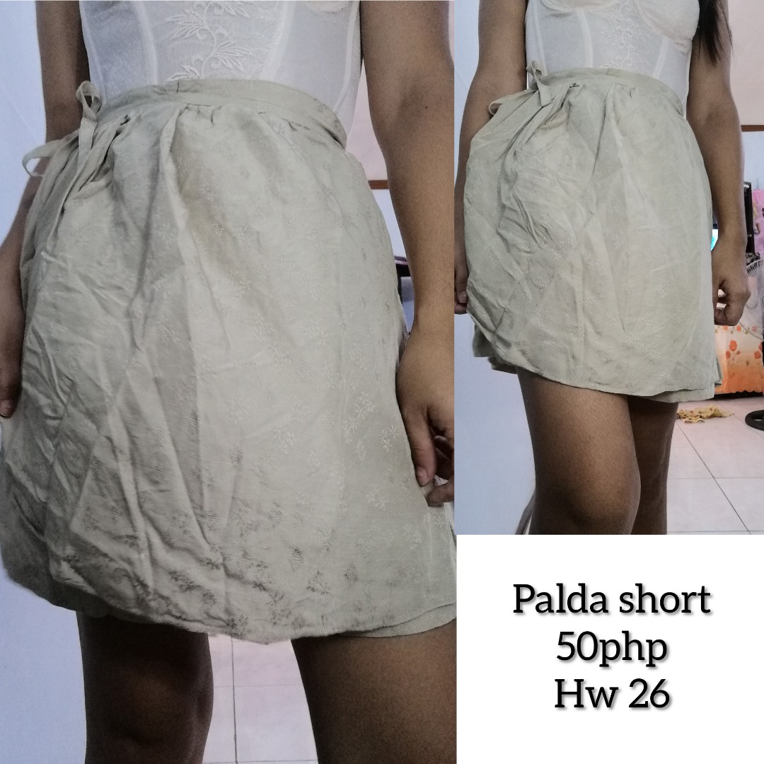 Palda short, Women's Fashion, Bottoms, Shorts on Carousell