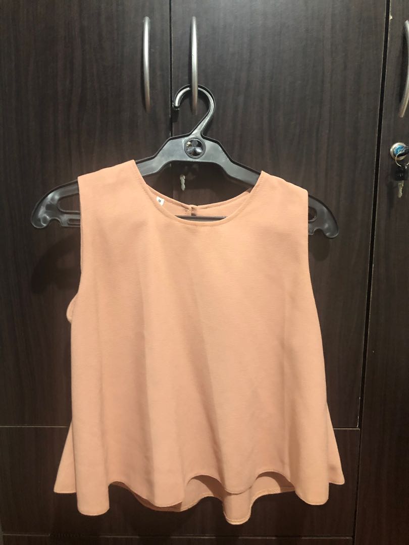 Pastel pink top, Women's Fashion, Tops, Sleeveless on Carousell