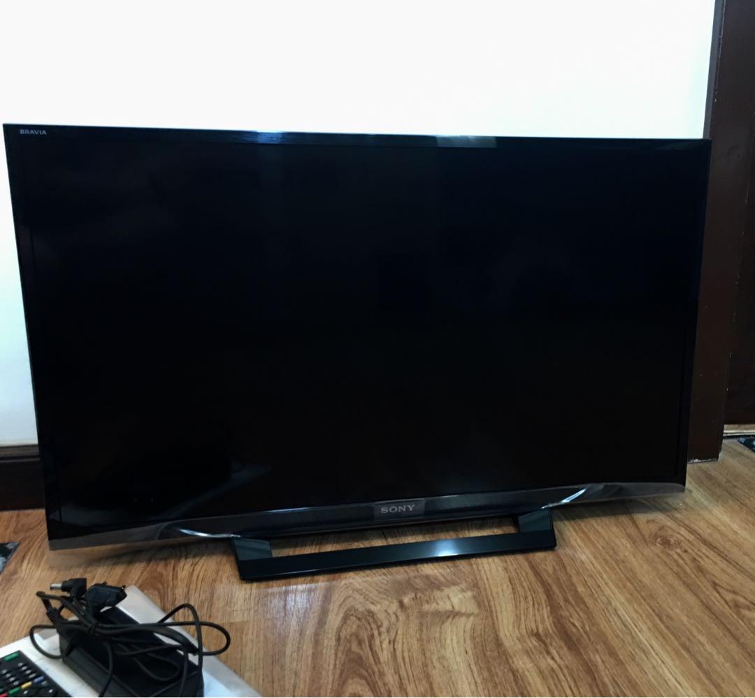 SONY Bravia 32" LED Basic TV (Model No. KLV-32R302C, TV & Home ...