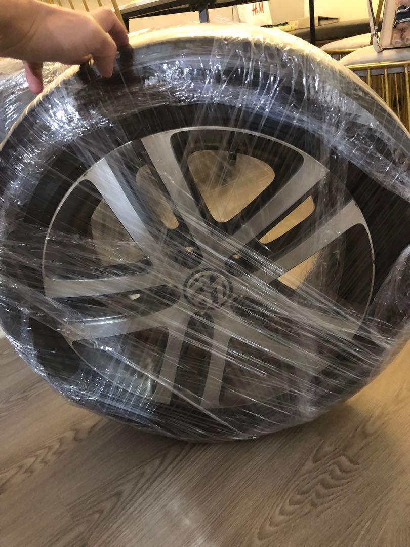Volkswagen Jetta MK5 Original Rims & Tyres, Car Accessories, Tyres ...