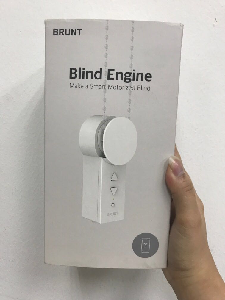 (21) Brunt Blind Engine, Furniture & Home Living, Home Decor, Other ...