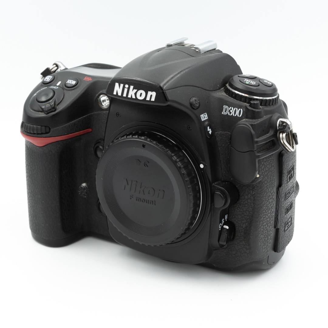 Nikon D300, Photography, Cameras on Carousell