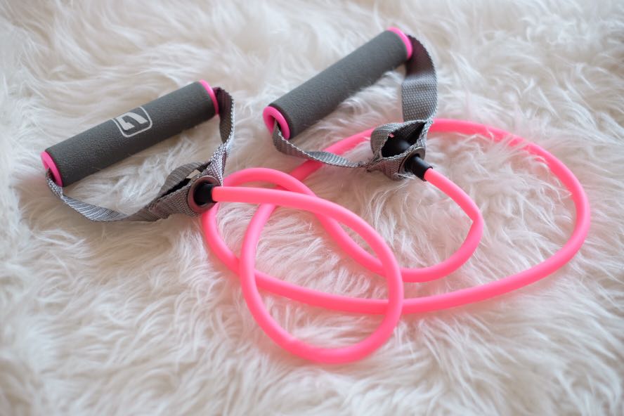 Resistance Band Pink, Olah Raga, Perlengkapan Olahraga Lainnya di Carousell