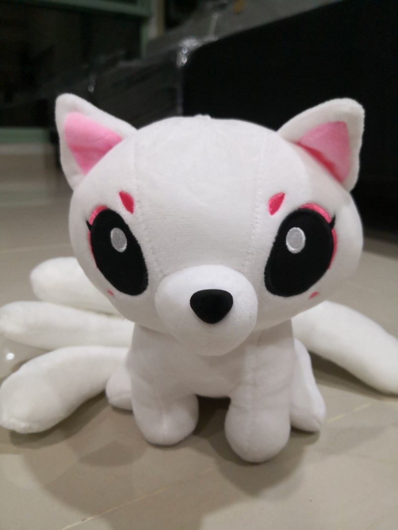 White fox plush toy, Hobbies & Toys, Toys & Games on Carousell