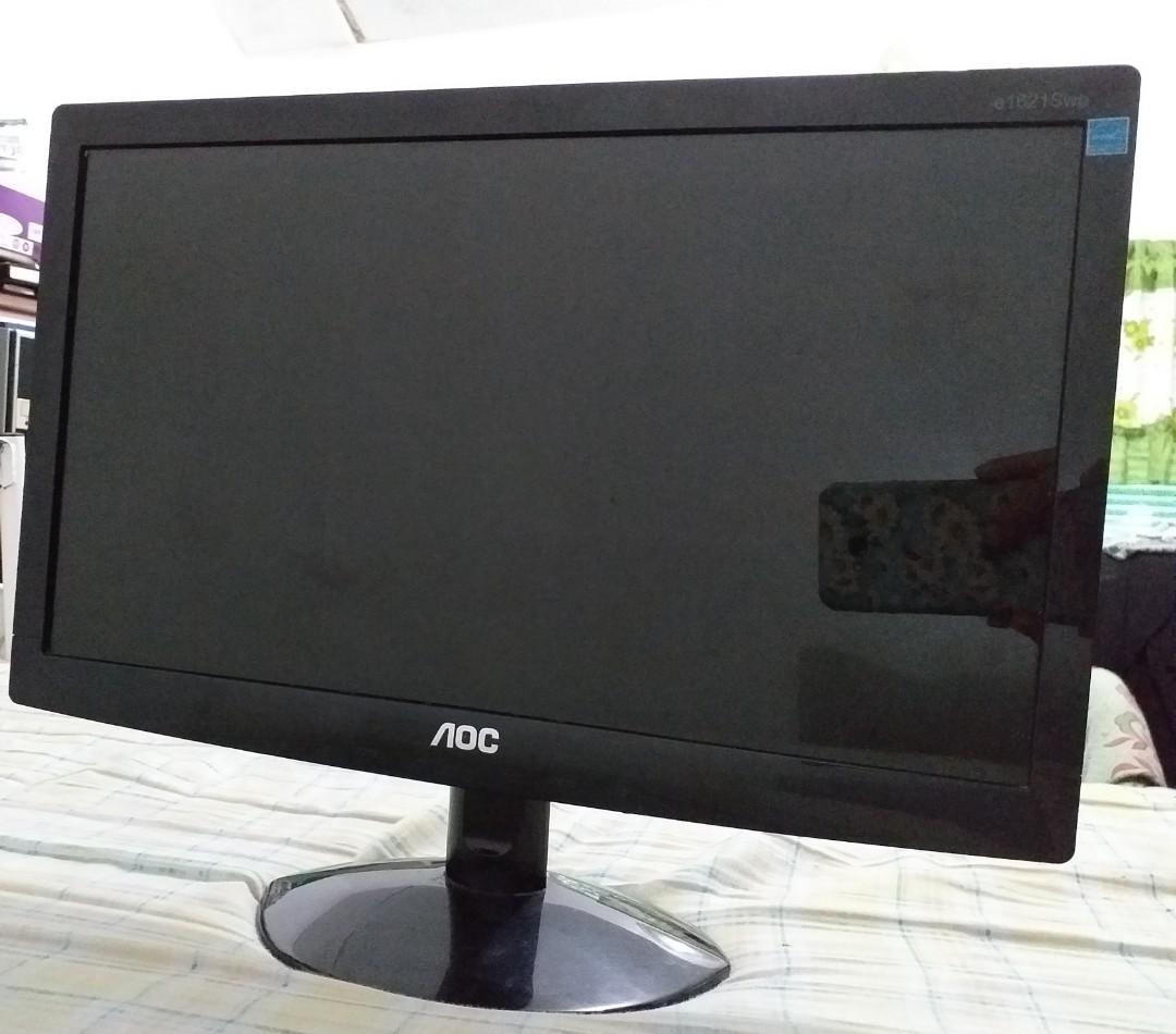 AOC LCD Desktop Monitor, Computers & Tech, Desktops on Carousell