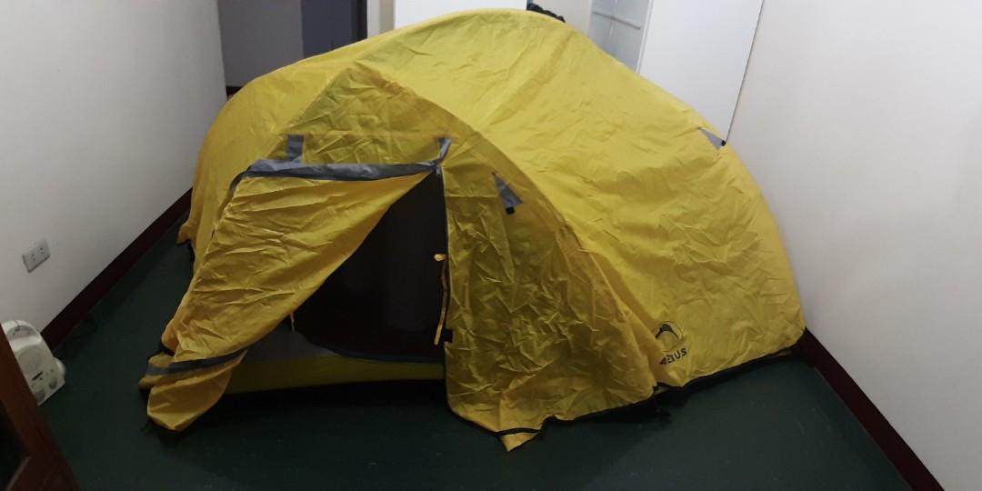 Apexus halcon 2p tent, Sports Equipment, Hiking & Camping on Carousell
