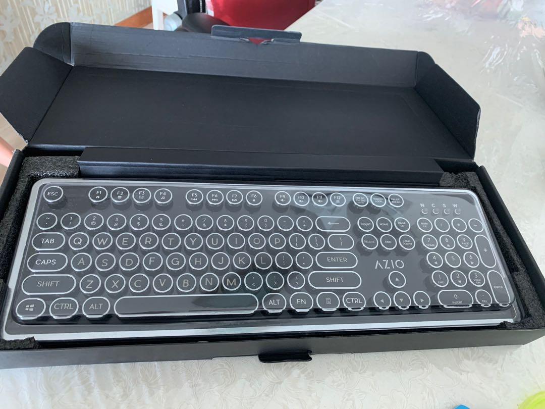 Azio Retro MK mechanical keyboard, Computers & Tech, Parts ...