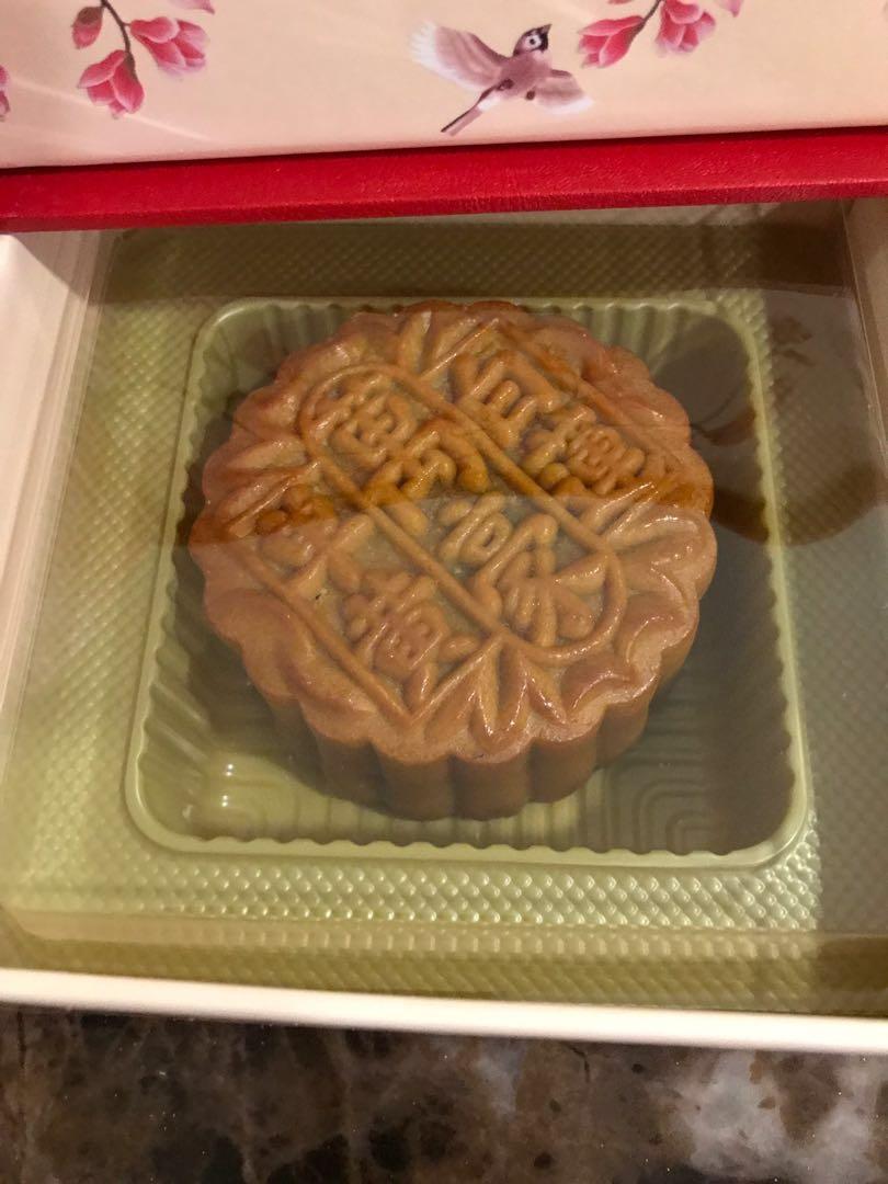 Marriott Singapore Tang Plaza Mooncakes & one Fullerton mooncake box ...