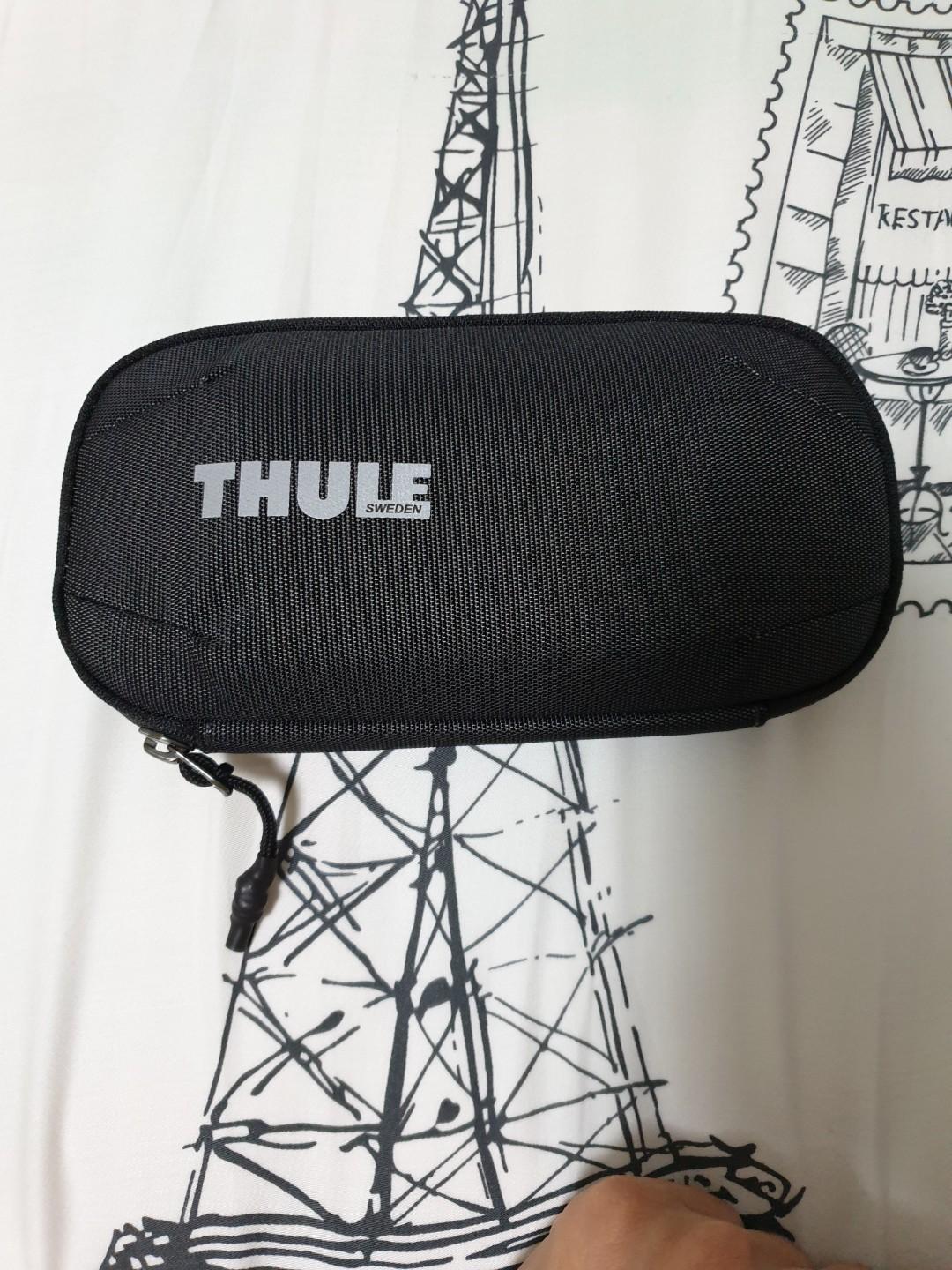 Thule Subterra Powershuttle Mini, Hobbies & Toys, Travel, Travel ...