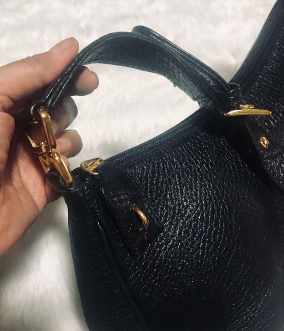 Coiner Genuine Leather Shoulder bag, Women's Fashion, Bags & Wallets ...