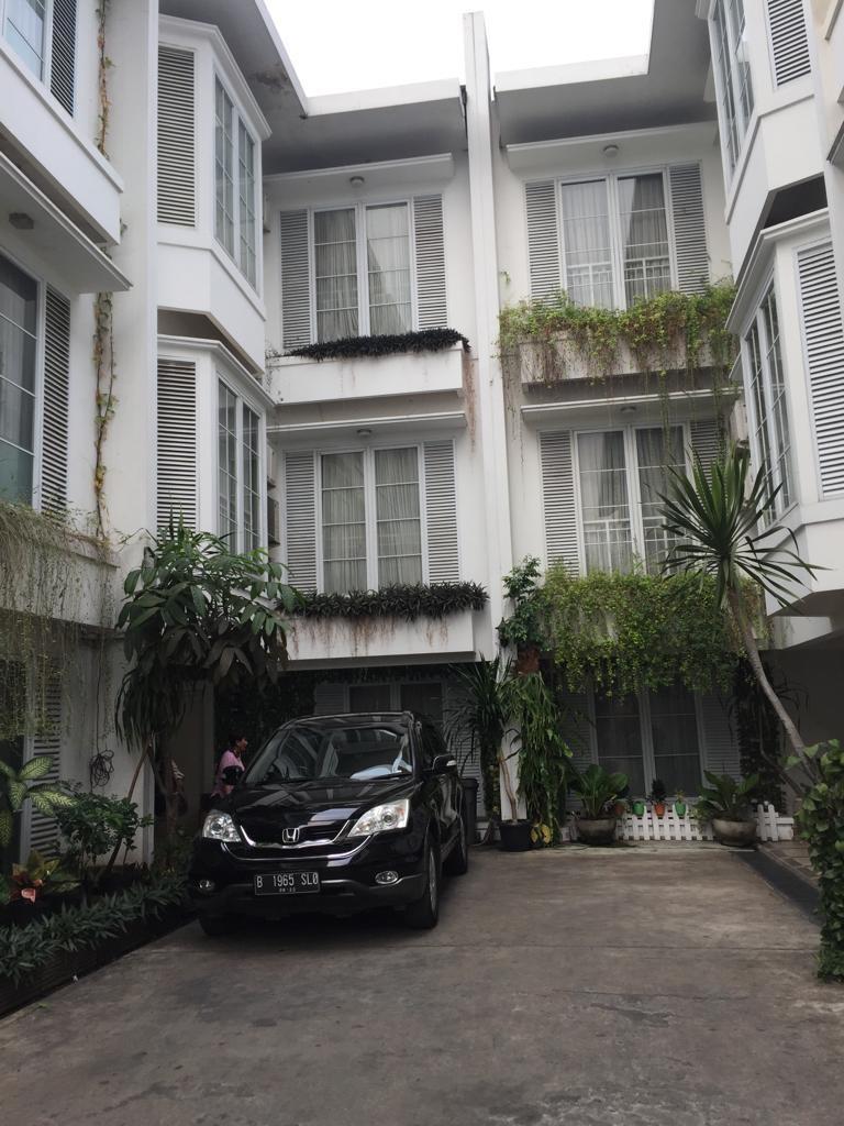 Dijual TownHouse mewah Dekat Citos TB simatupang jakarta Selatan, Properti, Dijual di Carousell