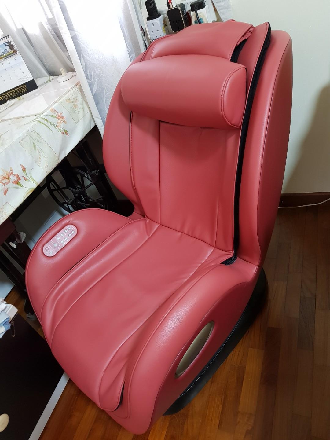 Osim Udivine Mini Massage Chair, Furniture & Home Living, Furniture ...
