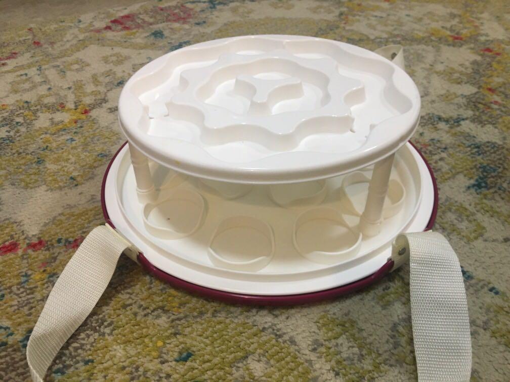 Squish collapsible cake and cupcake holder, Furniture & Home Living ...