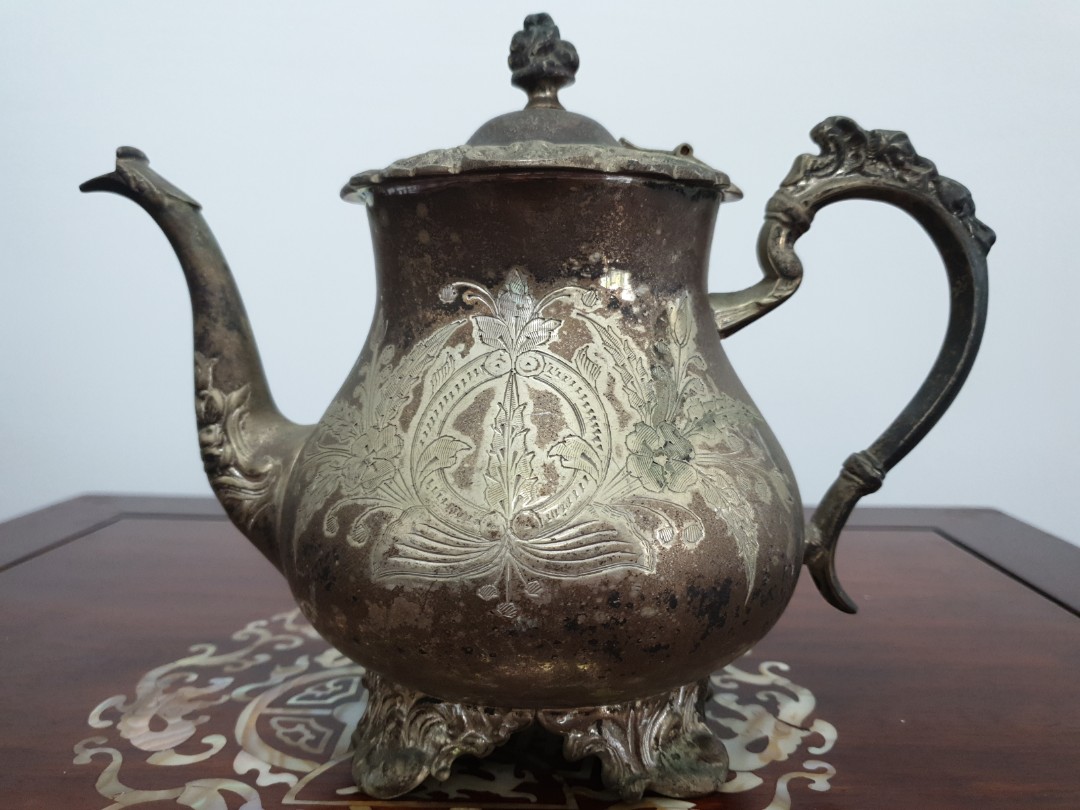 Teko teapot tembaga putih lama antik antique, Furniture & Home Living ...