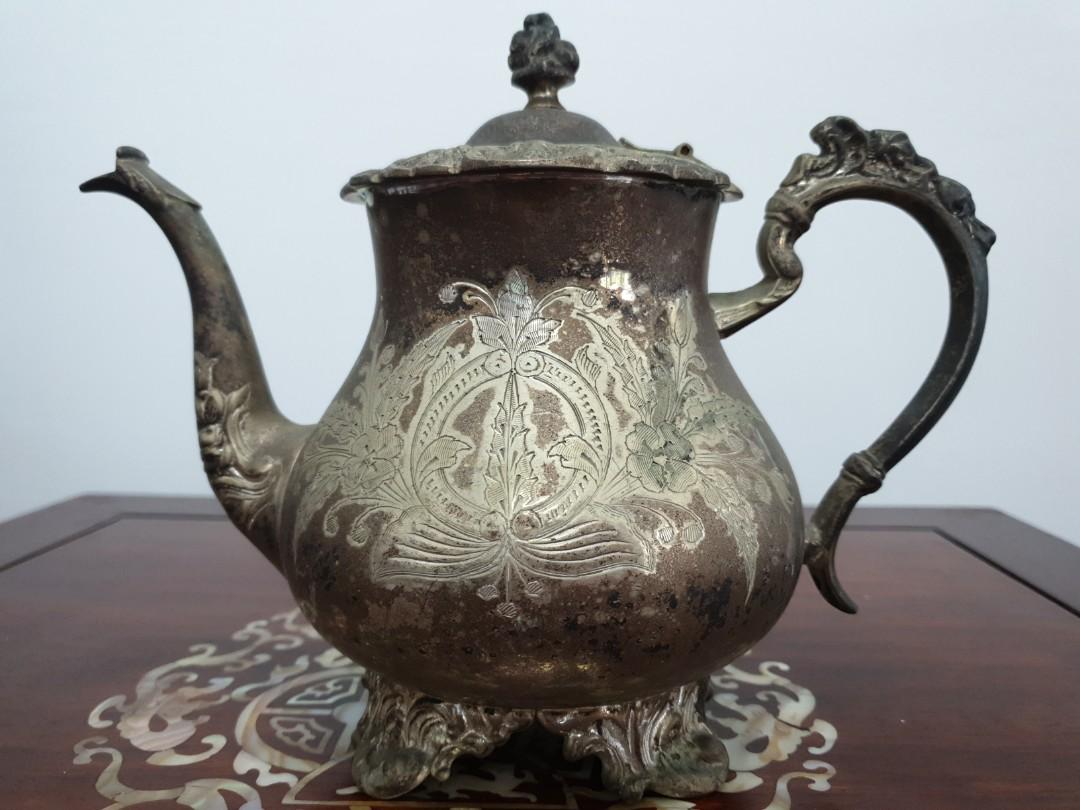 Teko teapot tembaga putih lama antik antique, Furniture & Home Living, Home Decor, Vases ...