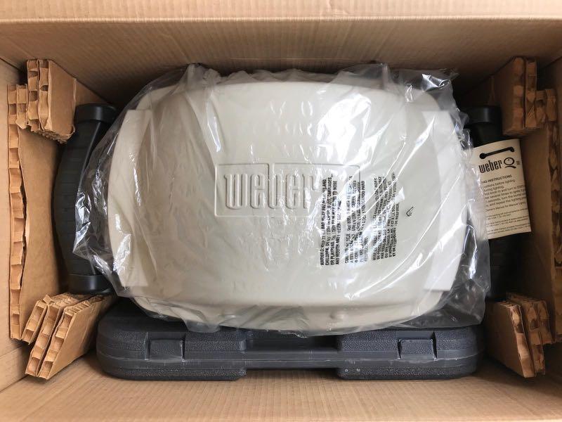 Weber 100 gas grill, TV & Home Appliances, Kitchen Appliances, BBQ ...